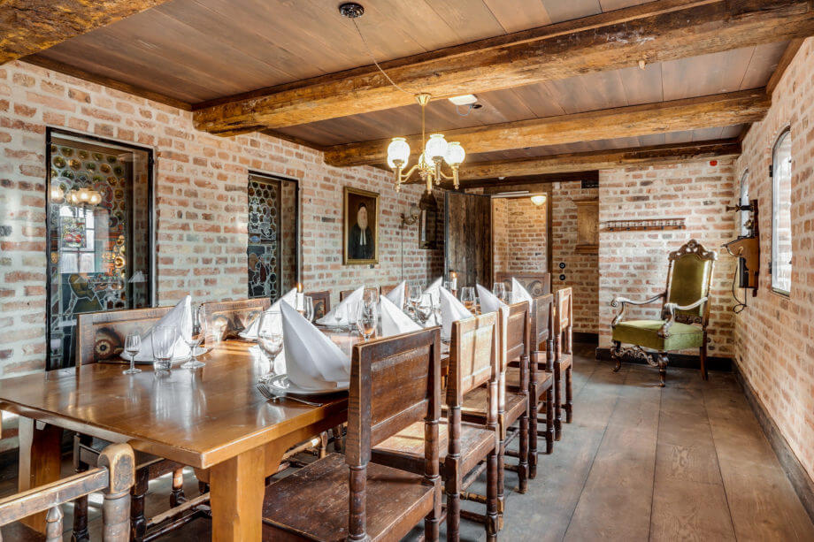 VARDE GARTEN & Von Lügenhals - kro, hotel, kunst & musik