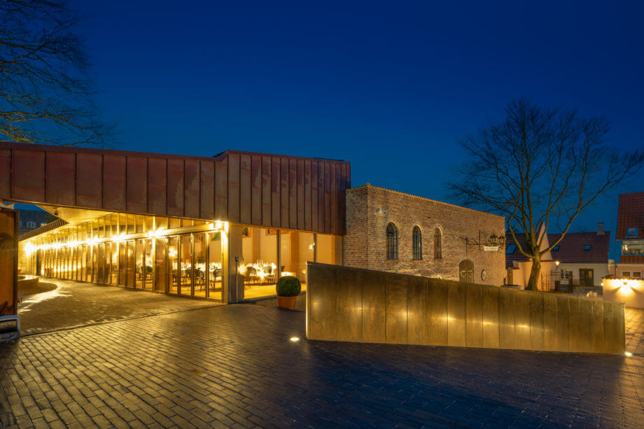 VARDE GARTEN & Von Lügenhals - kro, hotel, kunst & musik